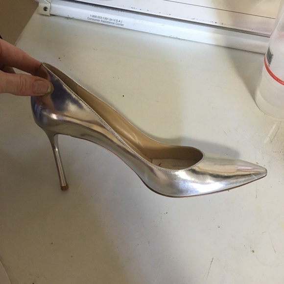 Jimmy Choo | Shoes | Jimmy Choo Silver Metallic Leather Romy Pumpd ...